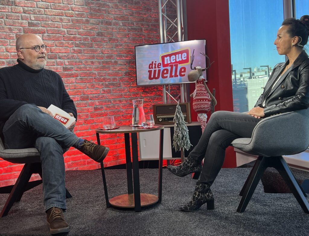 Die Martin Wacker Show am 19.12.2021 - zu Gast Autorin & Stifterin ...